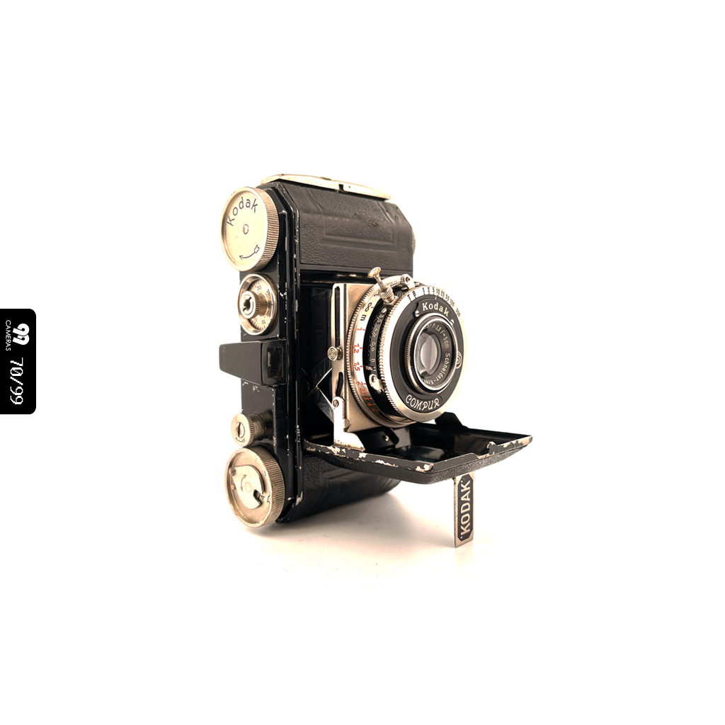 70 Kodak Retina 117 First 35mm cartridge - Paris Camera Museum